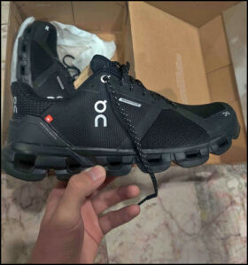 On Cloud vs New Balance: Which Brand Offers Best Shoes?