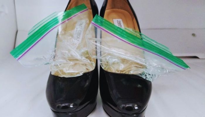Does Stretching Shoes with Ice Work? [Fix the Fit Using Ice]