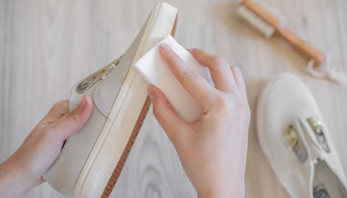 How to Clean Vans [Effective Guide for All Variety of Vans]