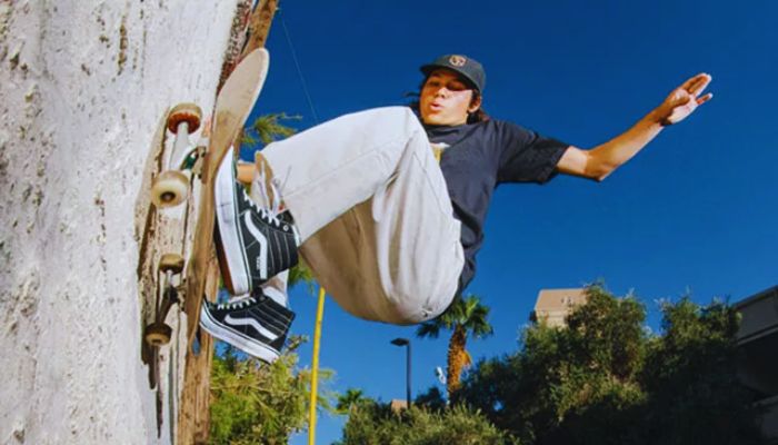 Are Vans Good For Wide Feet? [Know 6 Facts Before Buying]